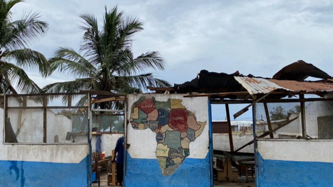 Please help us raise £5000 to rebuild our school in Ghana! - JustGiving