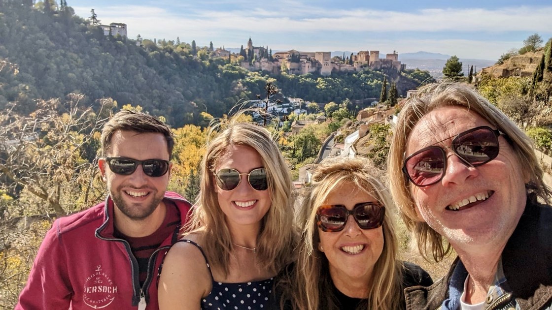 Rebecca Rothwell is fundraising for Kidneys for Life