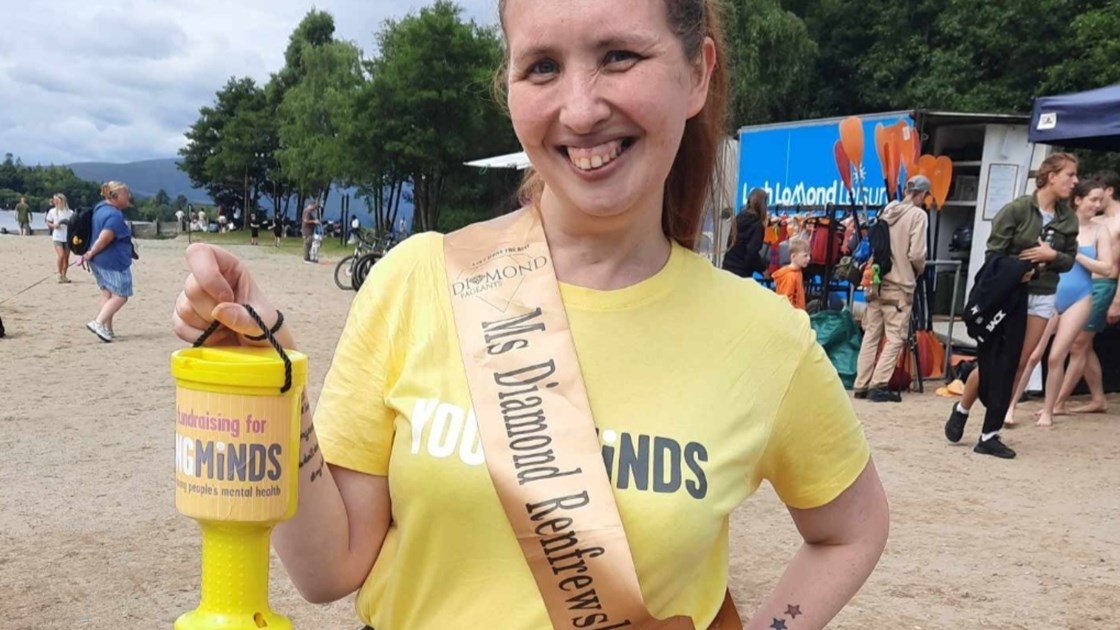 Lynsey Joy Collins is fundraising for YoungMinds Trust