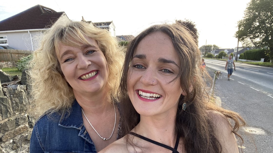 Jessica Neal-Reidy is fundraising for Macmillan Cancer Support