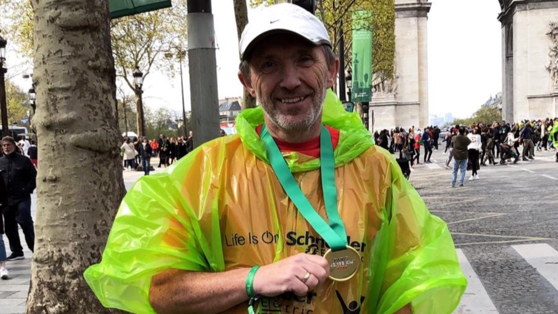 Peter Knott is fundraising for Macmillan Cancer Support