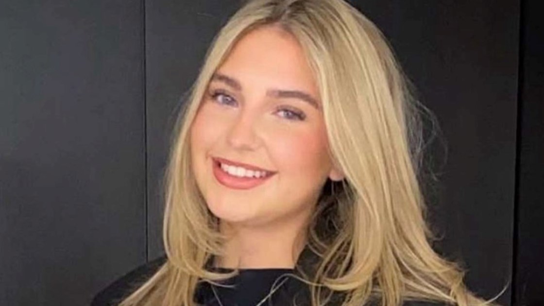 Help Demi climb Mount Snowdon to support Phoenix Charity to save lives. - JustGiving