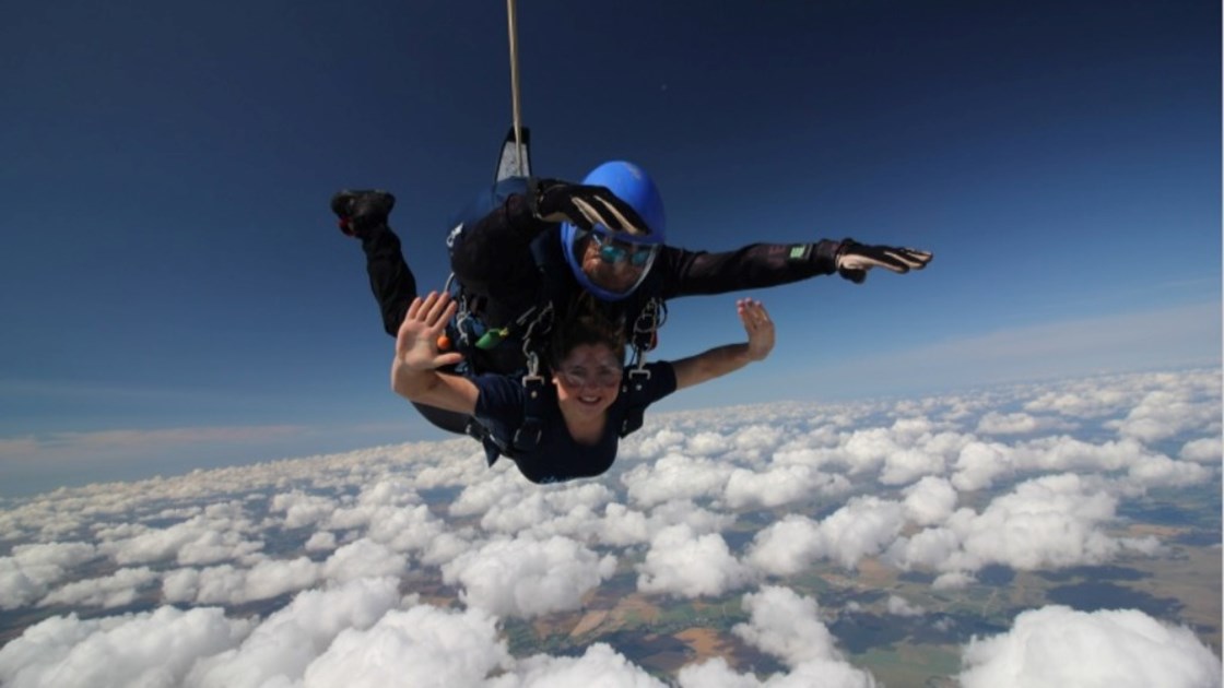 Julia's House skydive 2025 - JustGiving