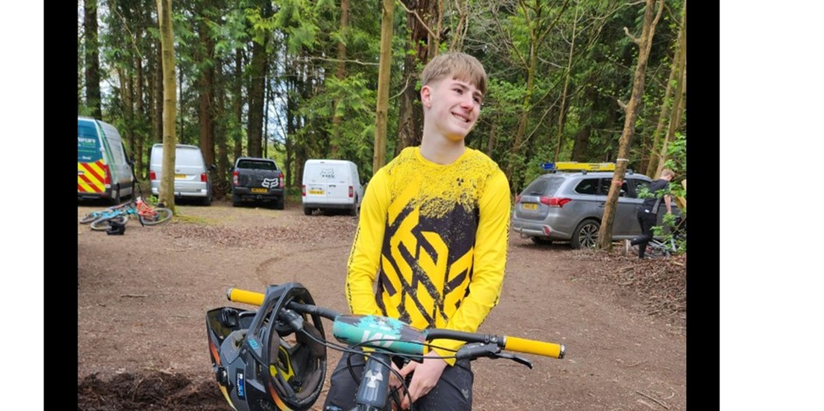 Amanda Whitfield is fundraising for Lewis-Manning Hospice Care