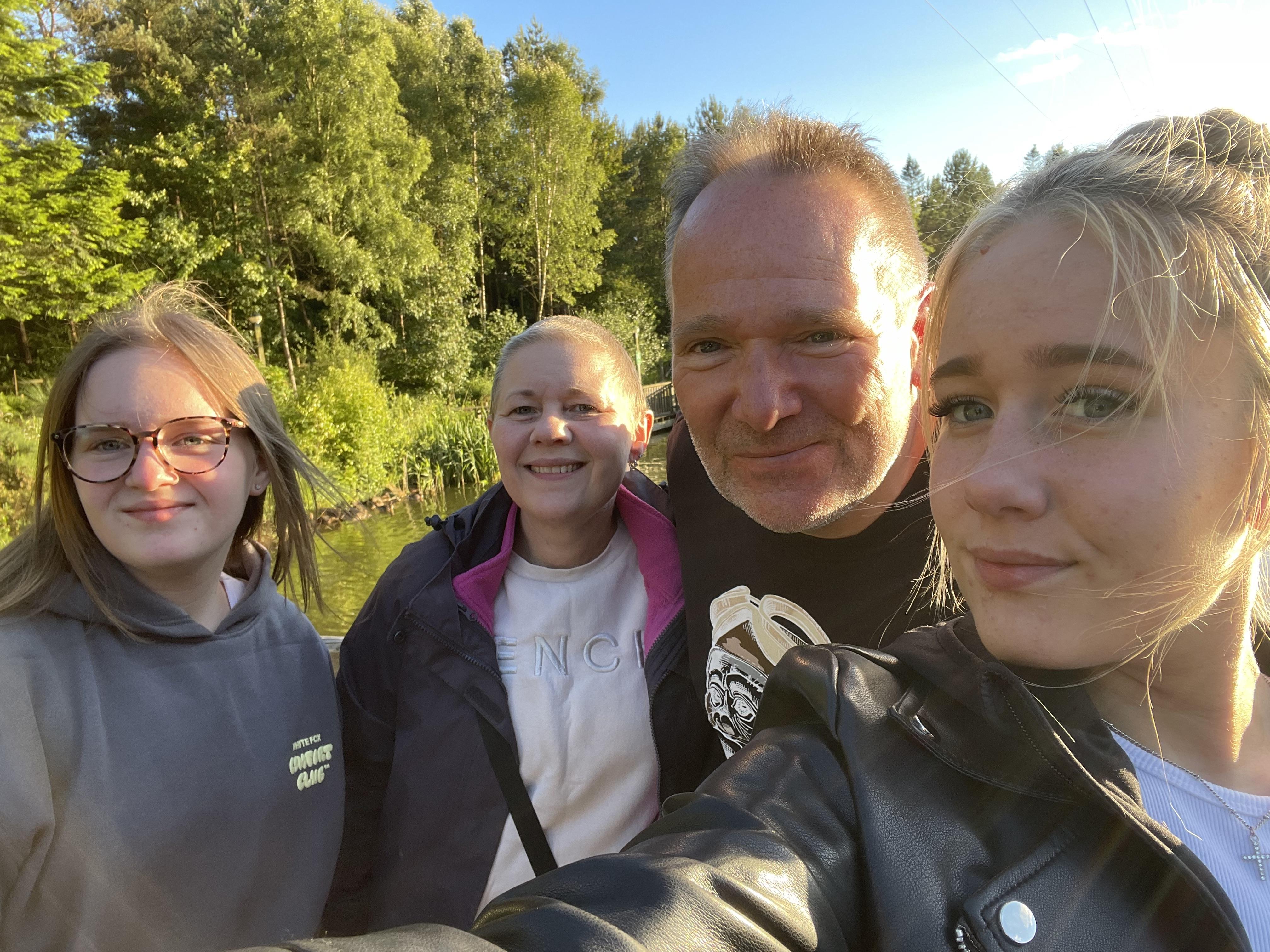 Nicholas Hurst is fundraising for Cancer Research UK