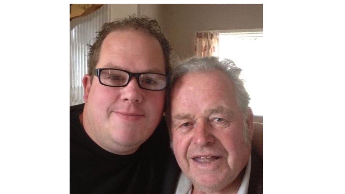 Andrew Gillingham is fundraising for Alzheimer's Society