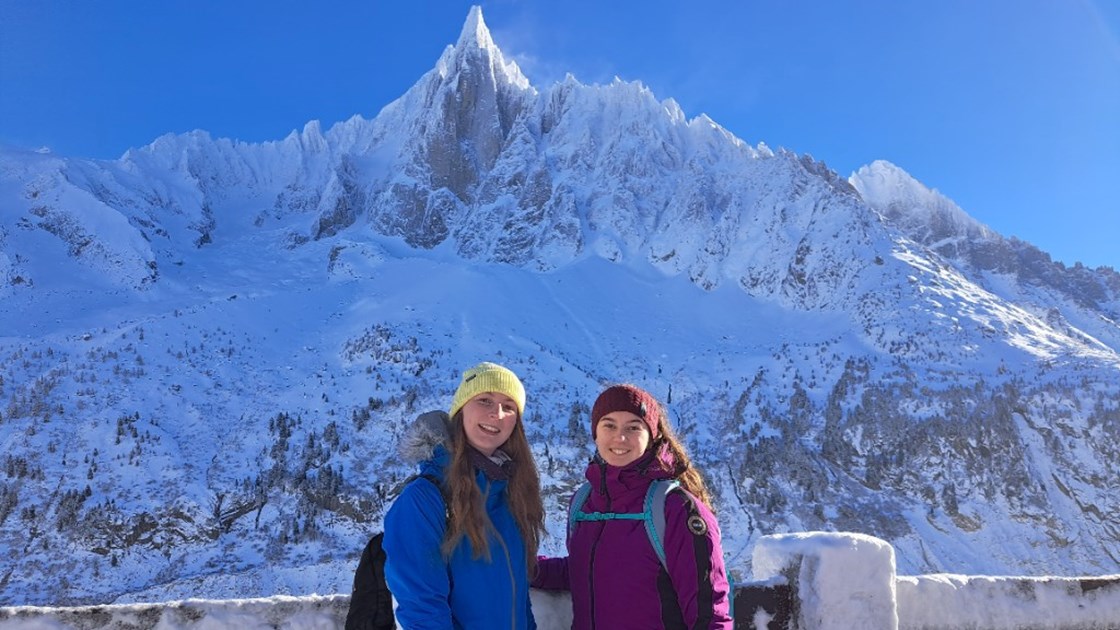 Georgia-Skye & Mackenzie's 10k inflatable run for EOS Network is ...